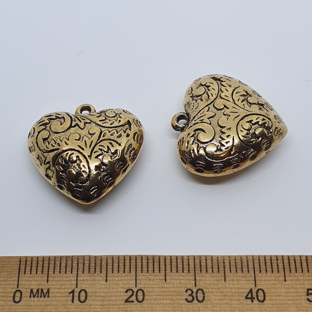 22mm Heart (5) - Metalised Antique Gold - Vintage Baroque Style Pendan ...